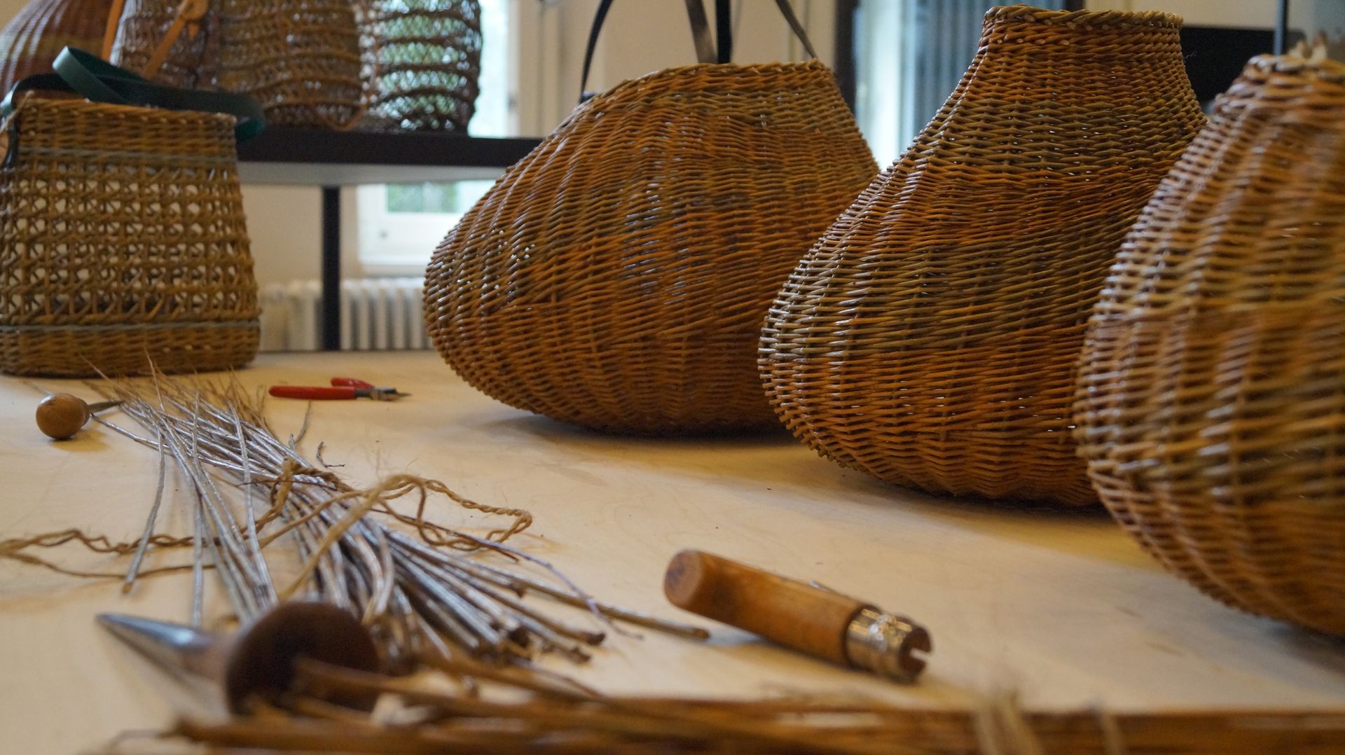 A dip into wicker work at the OpenAir museum Bokrijk